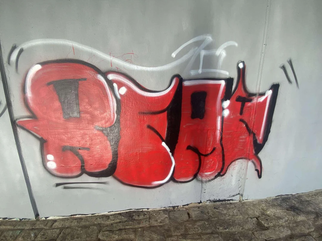 my first ever time touching a spray can | Scrolller