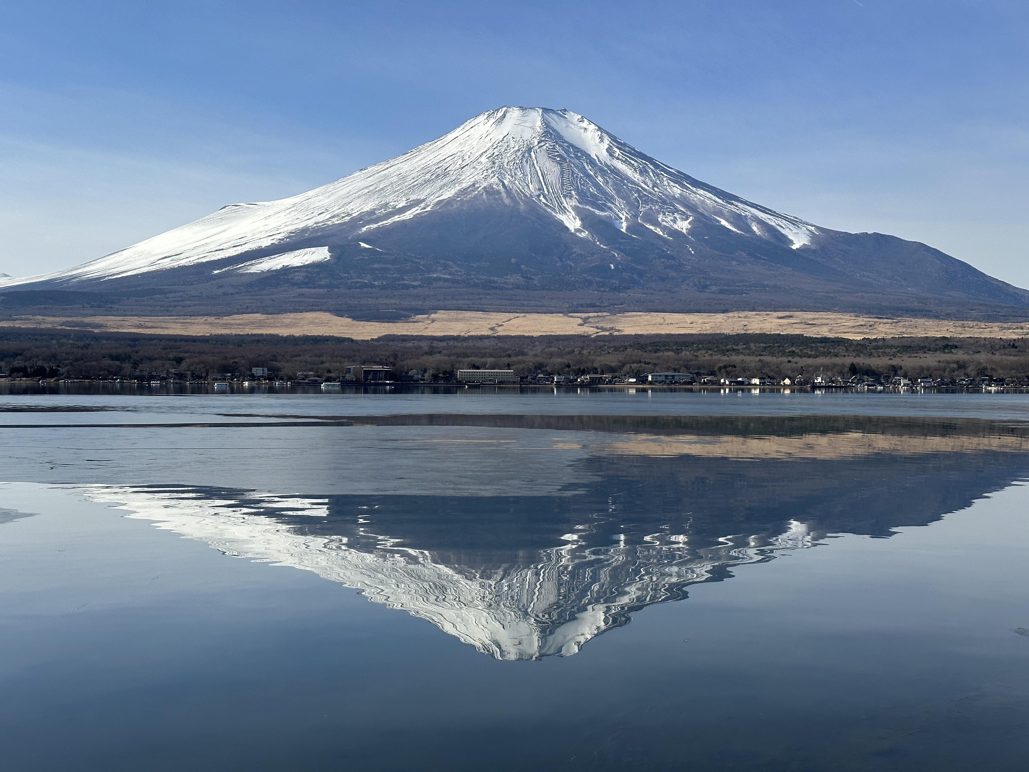Mt Fuji from Lake Yamanakako (OC) [4032x3024] | Scrolller