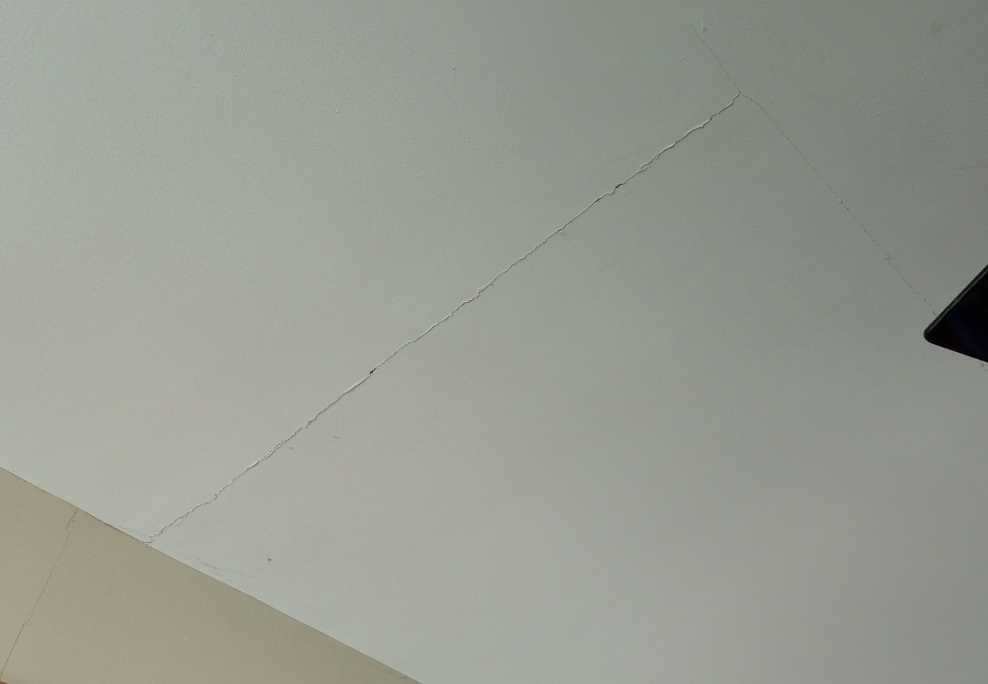 Foundation Settling vs. Foundation Problems | Scrolller