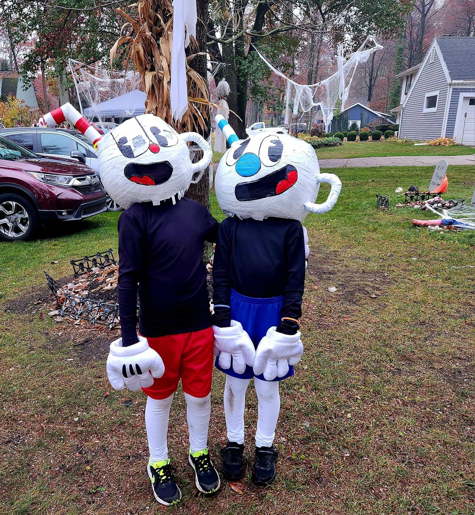 Cuphead and mugman | Scrolller