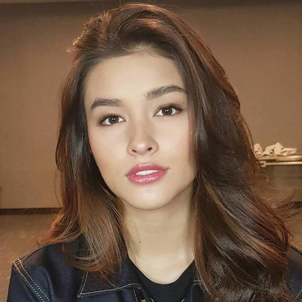 Liza Soberano | Scrolller