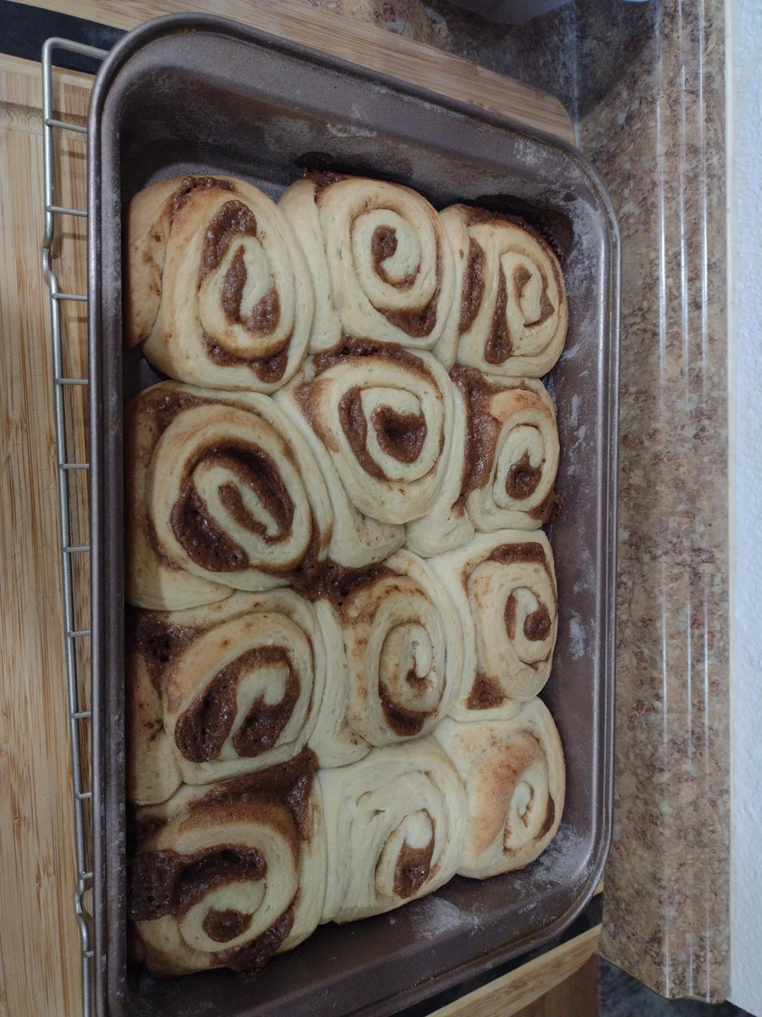 Commy rolls | Scrolller