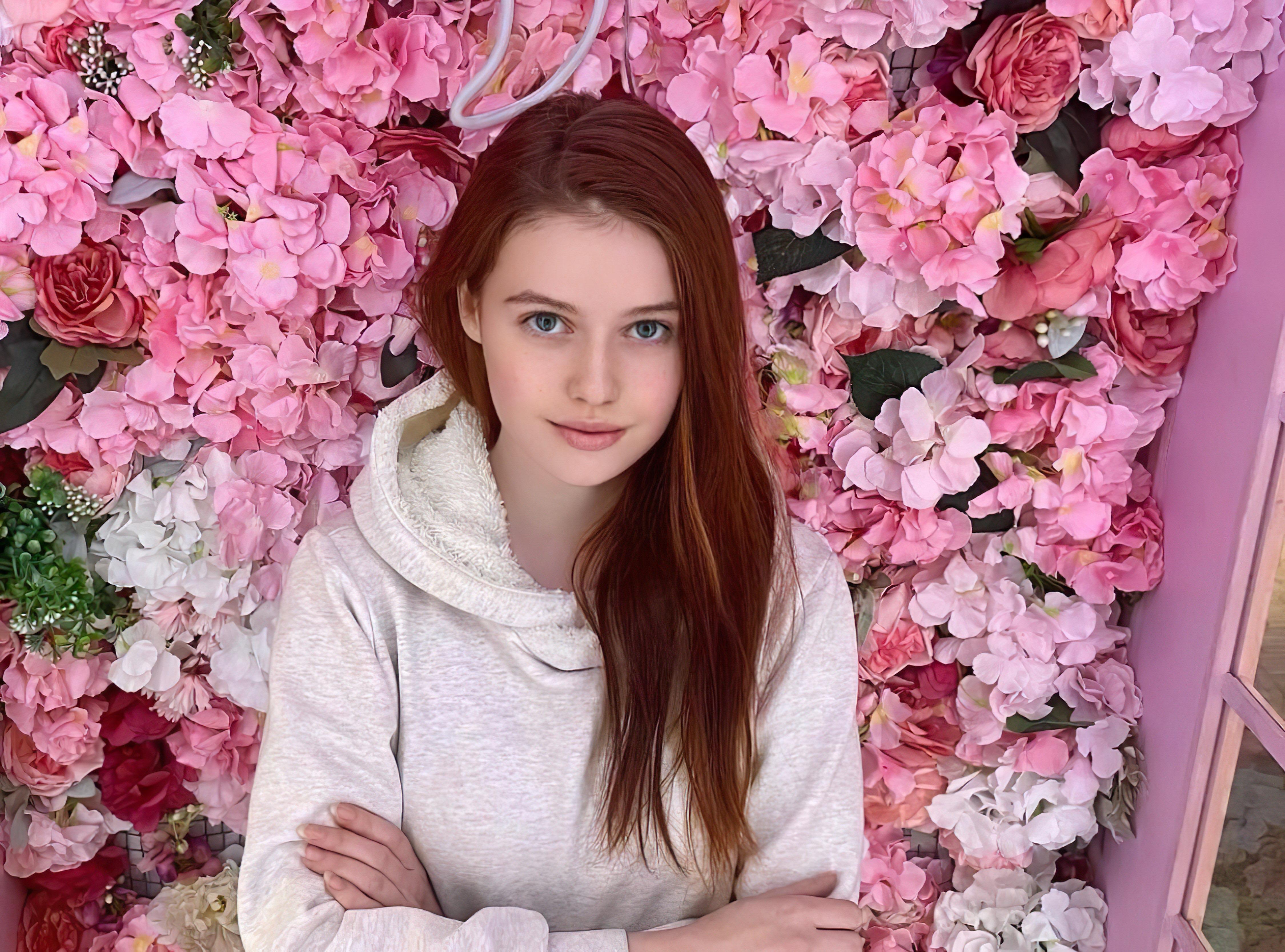 Lan Isobel Fairbain | Scrolller