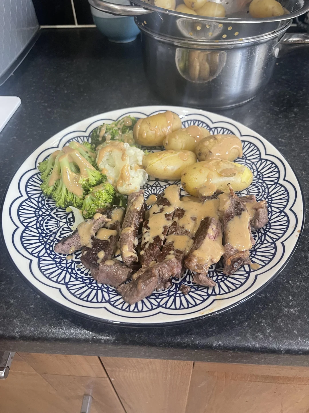 Made a rib eye steak potatoes and broccoli for dinner | Scrolller