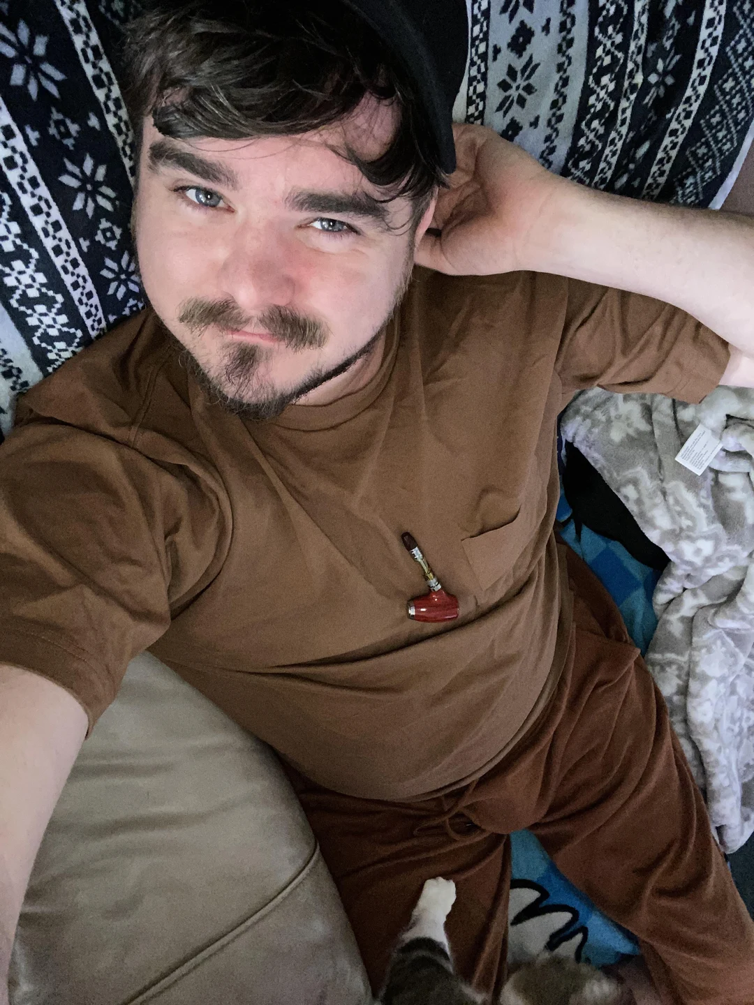 Comfy and cozy :) | Scrolller