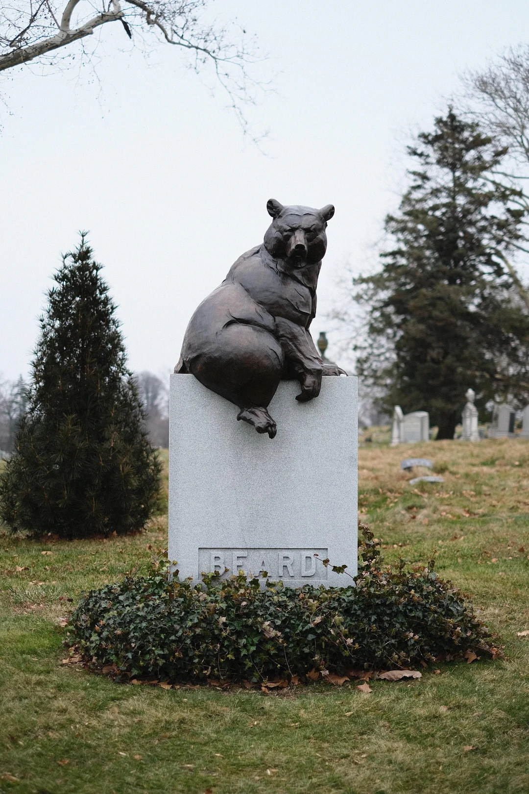 [OC] The grave of William Beard, Green-Wood Cemetery, Brooklyn, NY | Scrolller