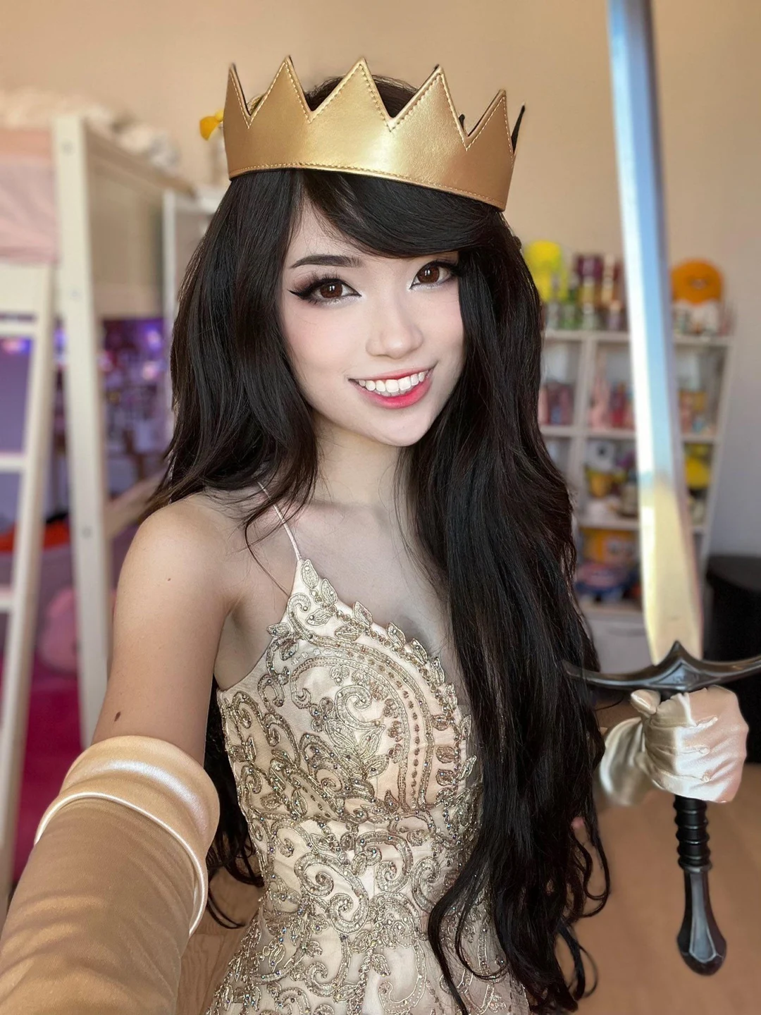 Emiru 👑 | Scrolller