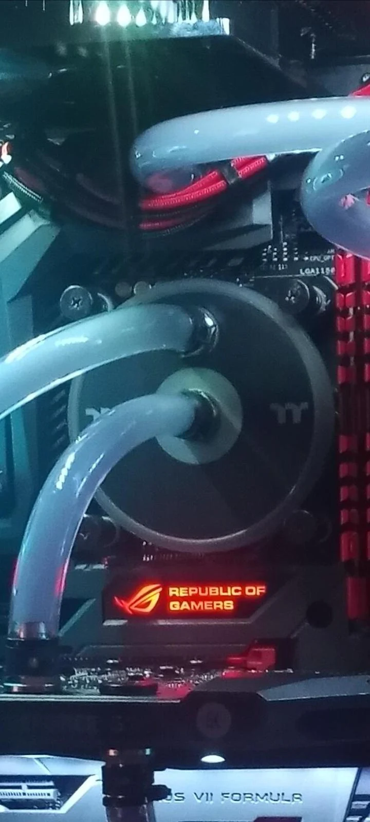 RGB controller for TT CPU waterblock? | Scrolller