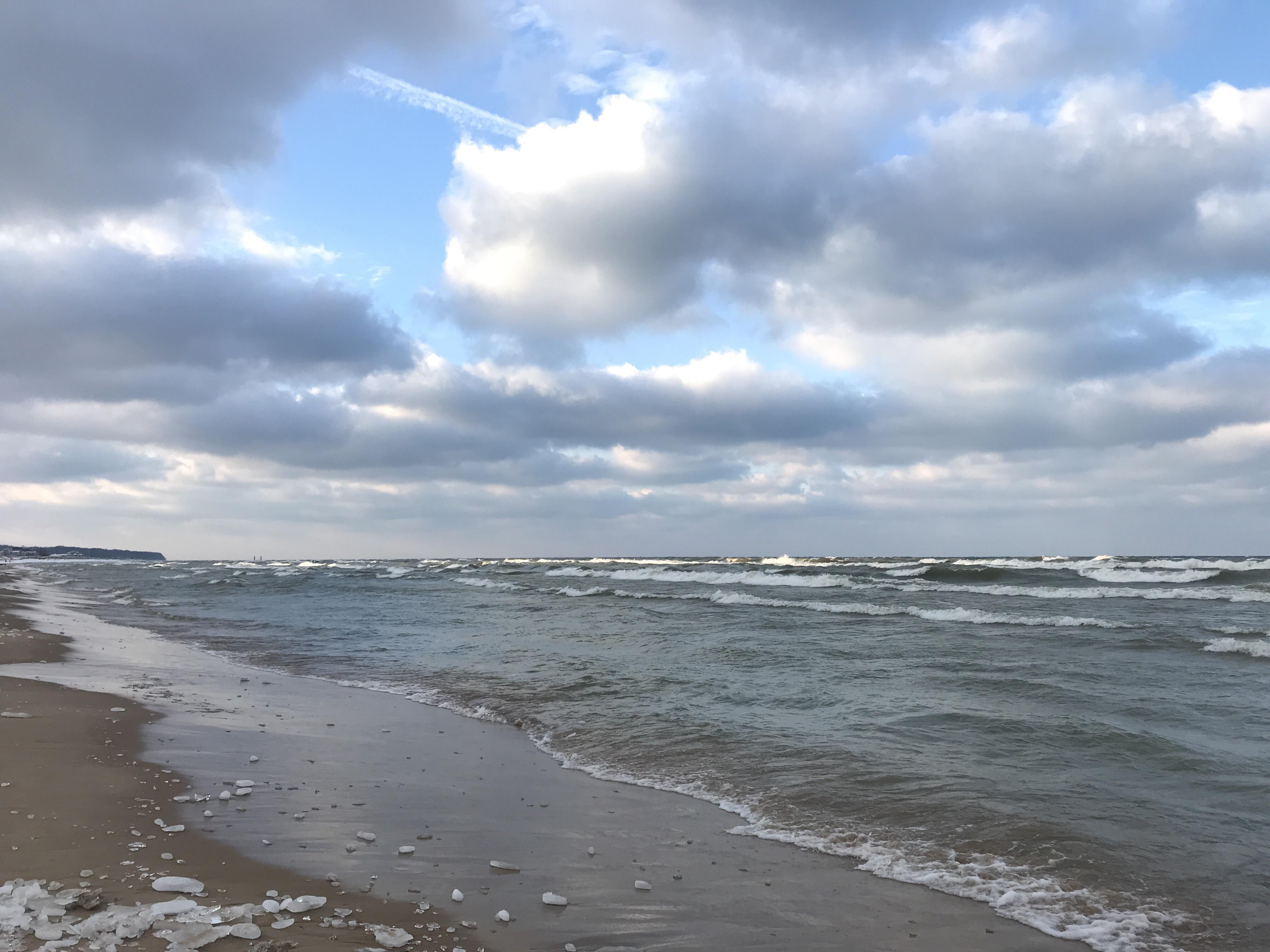Winter on the Lake Michigan Shoreline | Scrolller