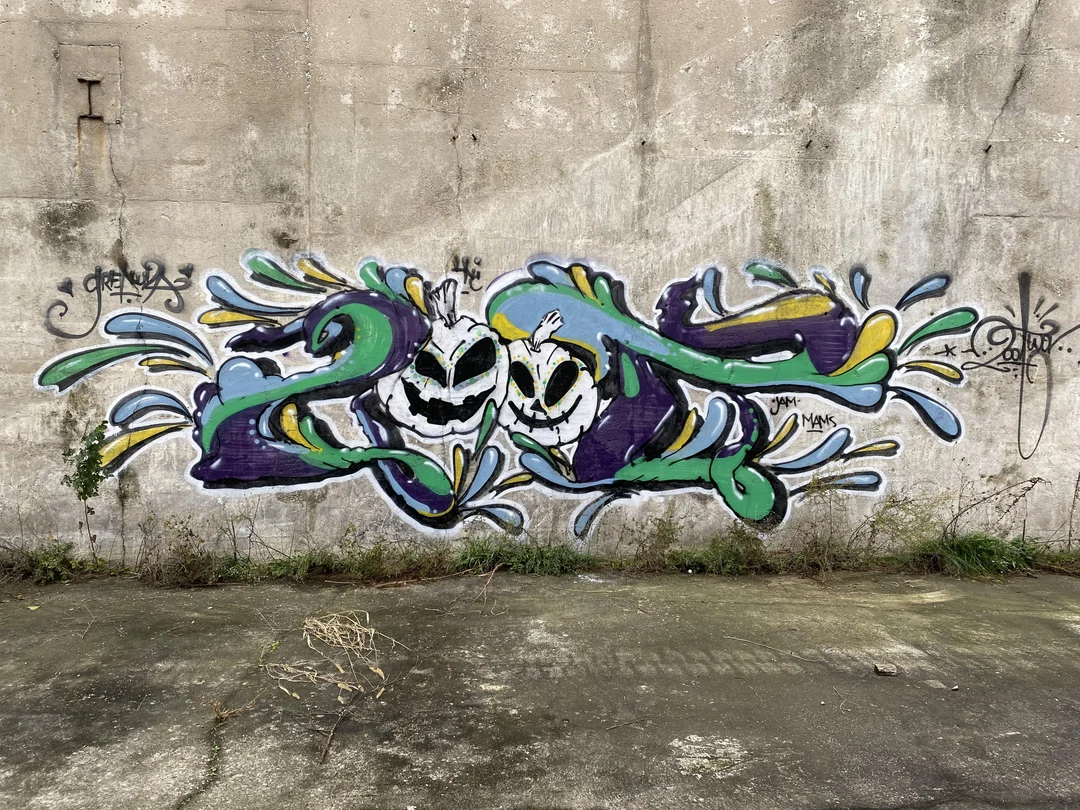 Midwest graffiti | Scrolller