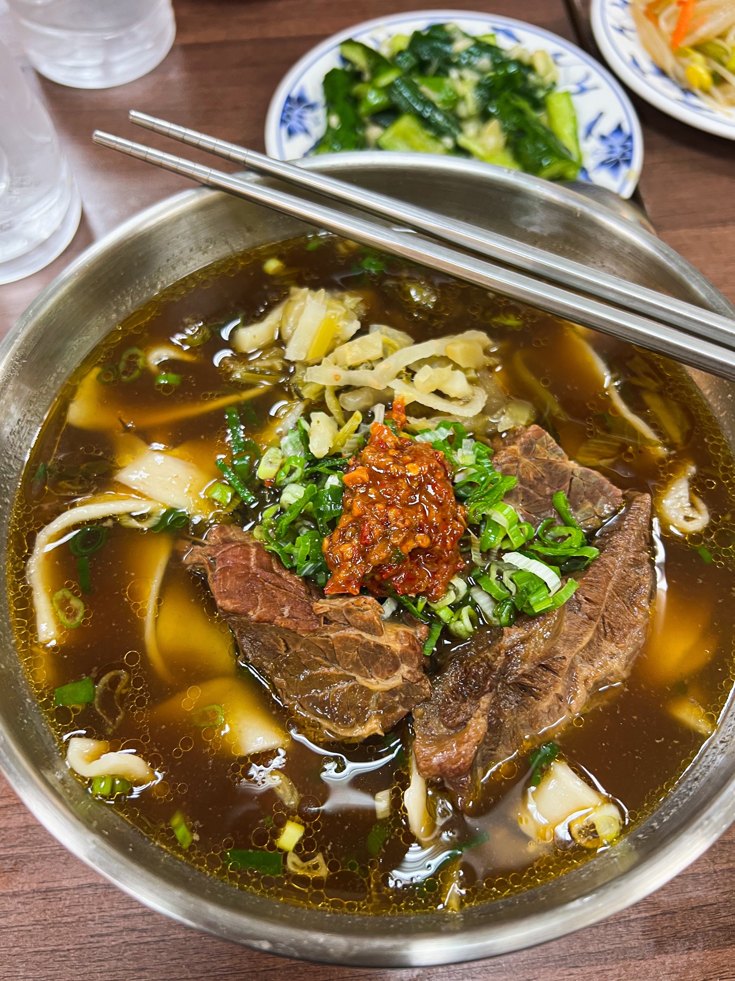 Beef noodle soup | Scrolller