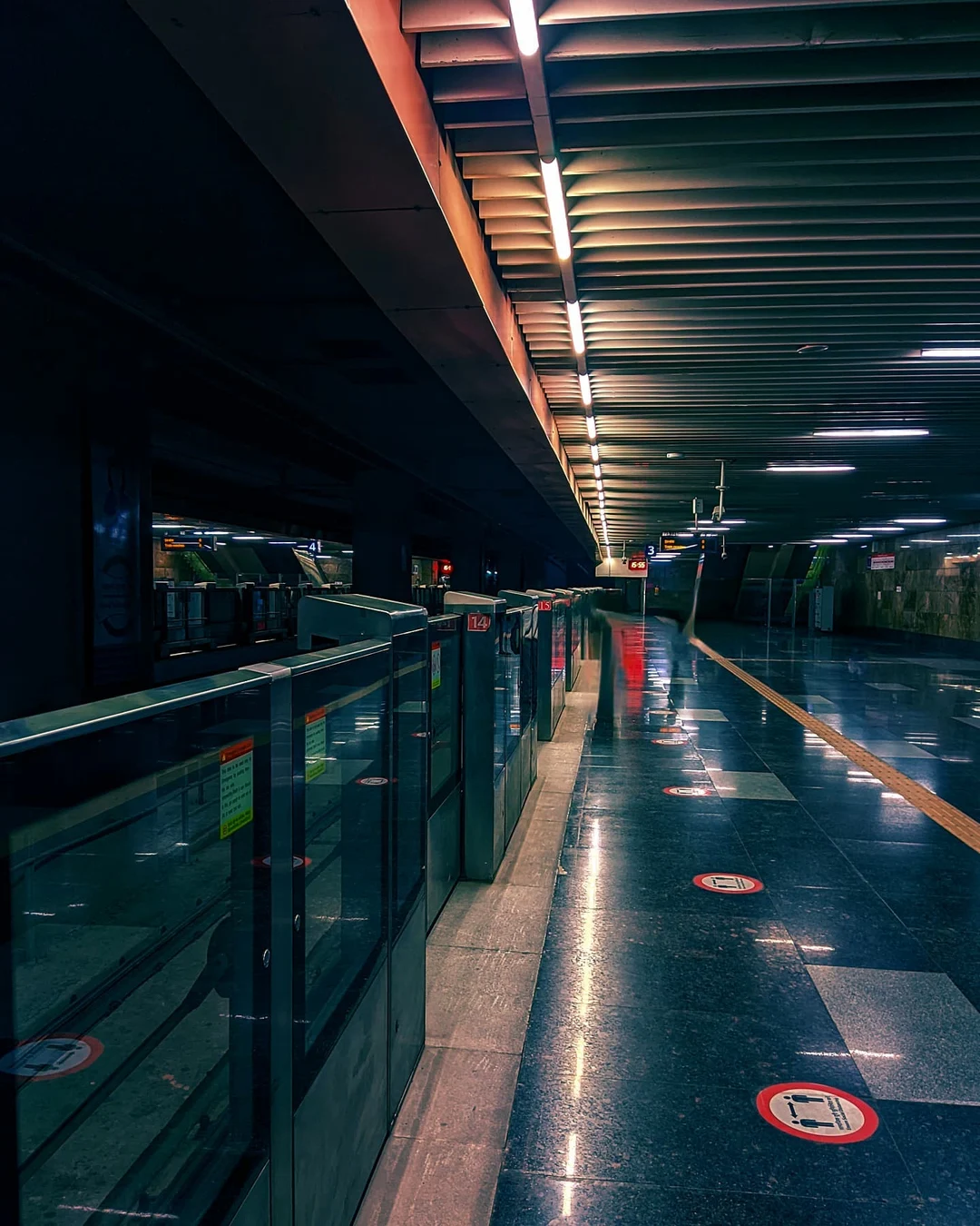 netaji subhash chandra place metro station | Scrolller