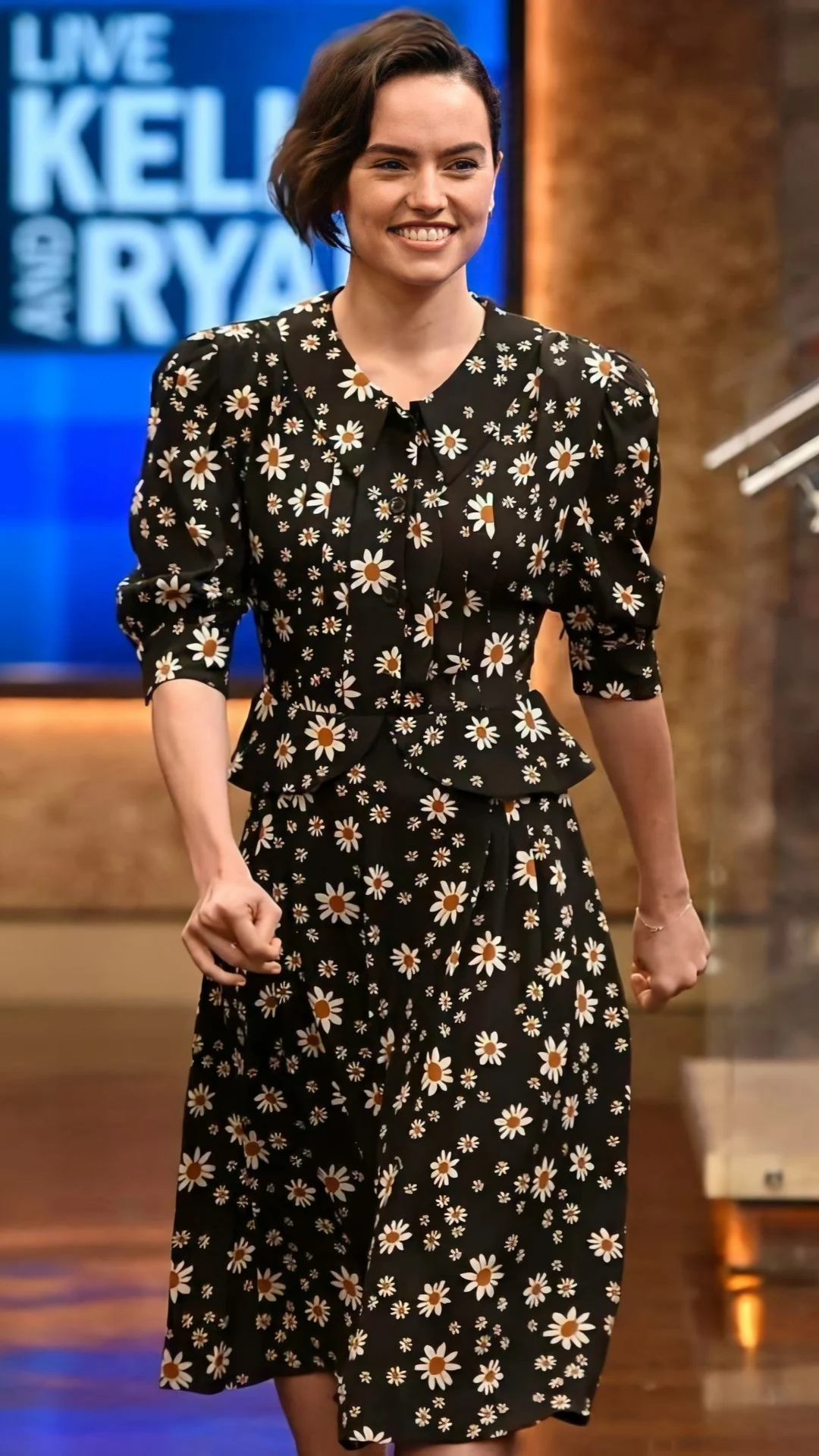 Discover more like DaisyRidley: Daisy wearing daisies and Related Content | Scrolller