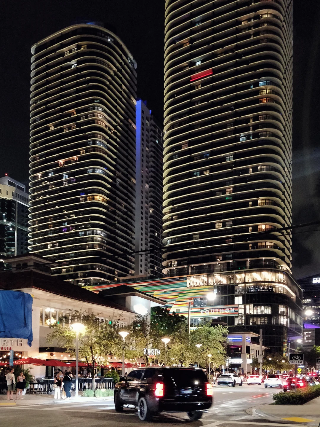 Miami, Brickell at night | Scrolller
