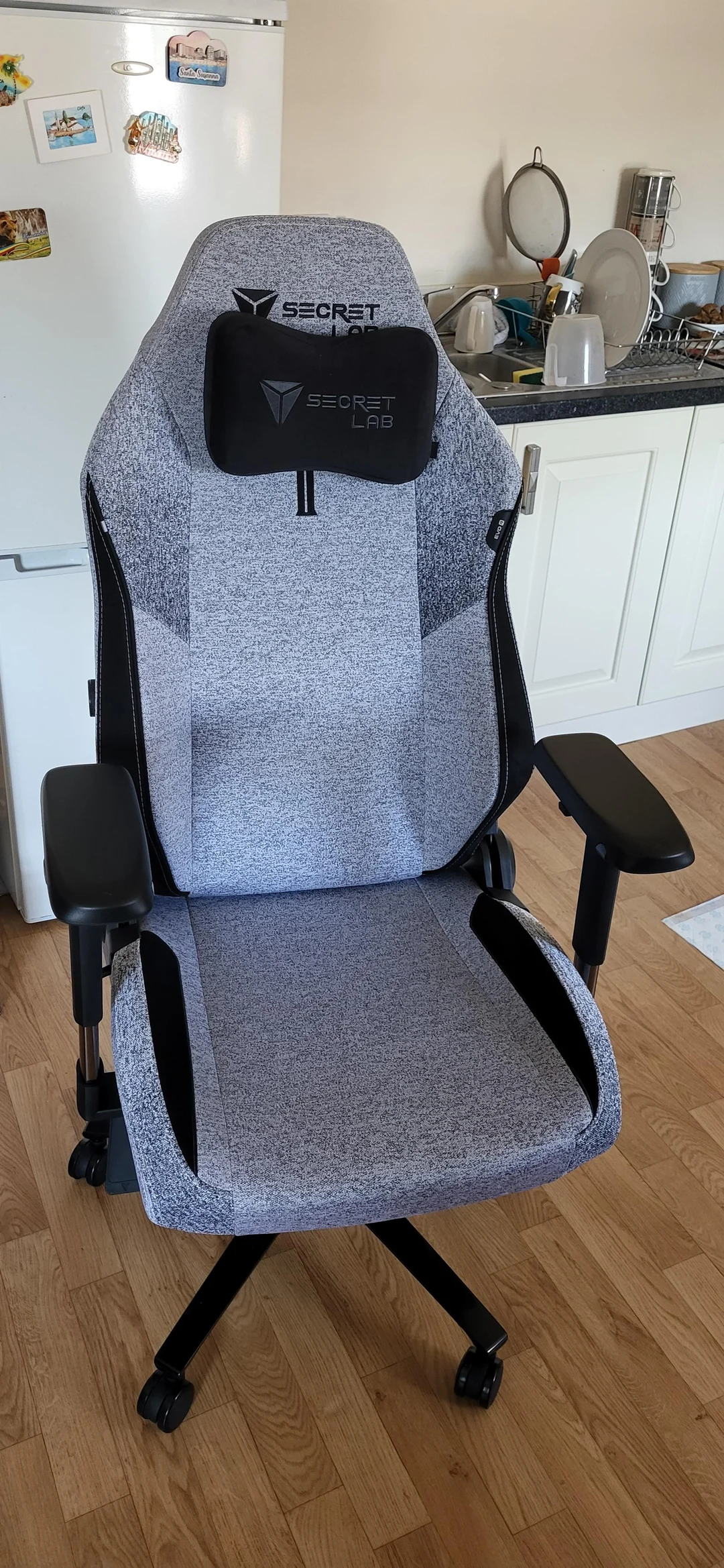 My new #secretlab Chair | Scrolller