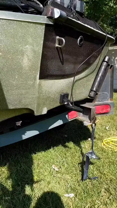 Help mounting the transducer. | Scrolller