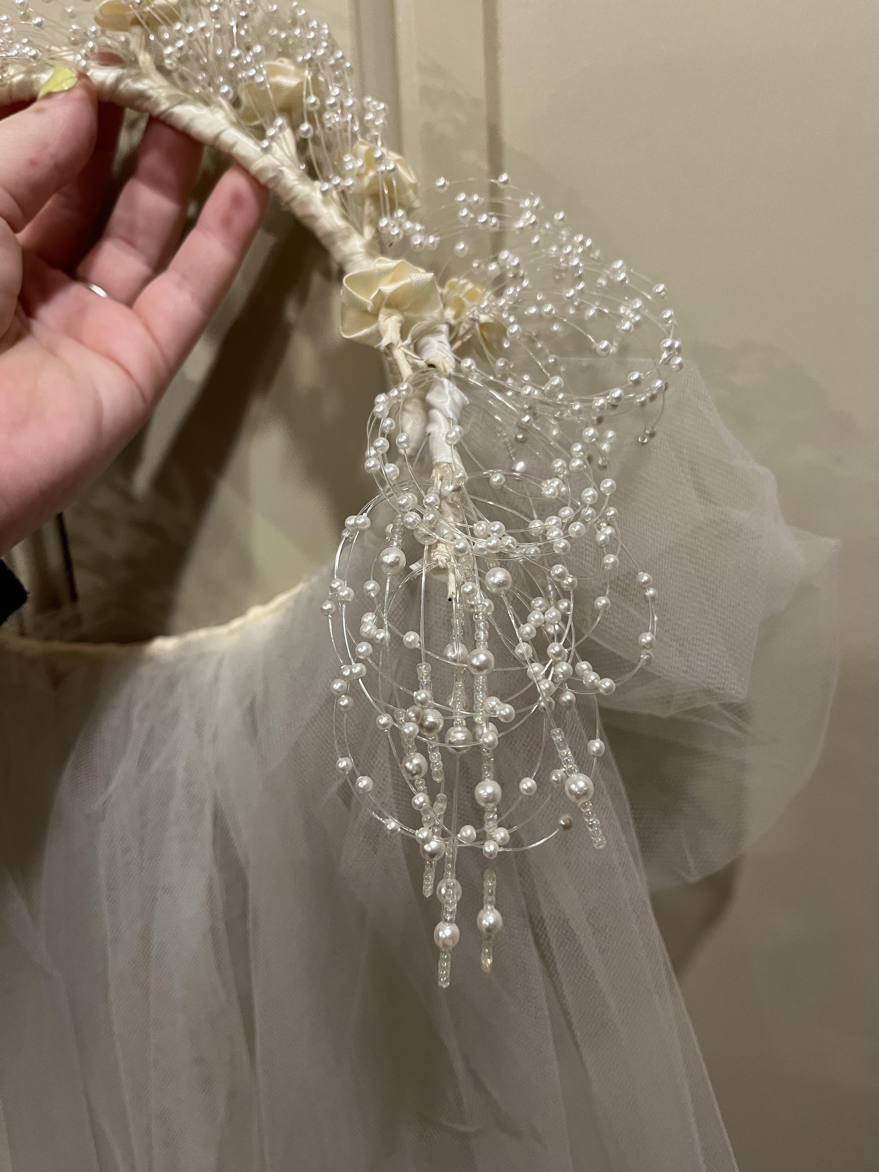 Need help transforming my mom’s veil! More in caption. | Scrolller