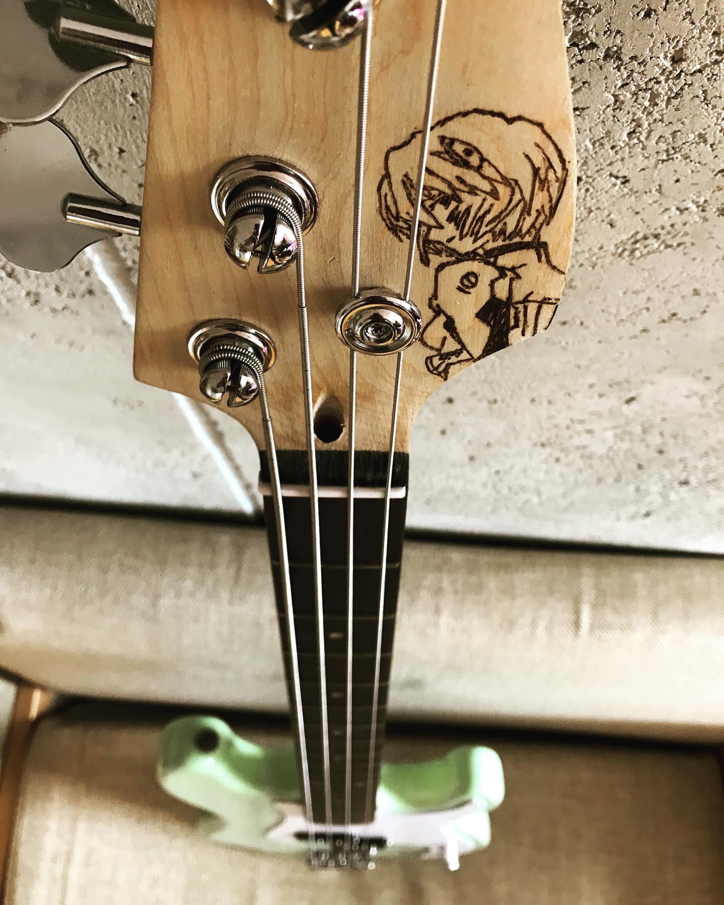 Rei Ayanami bass | Scrolller