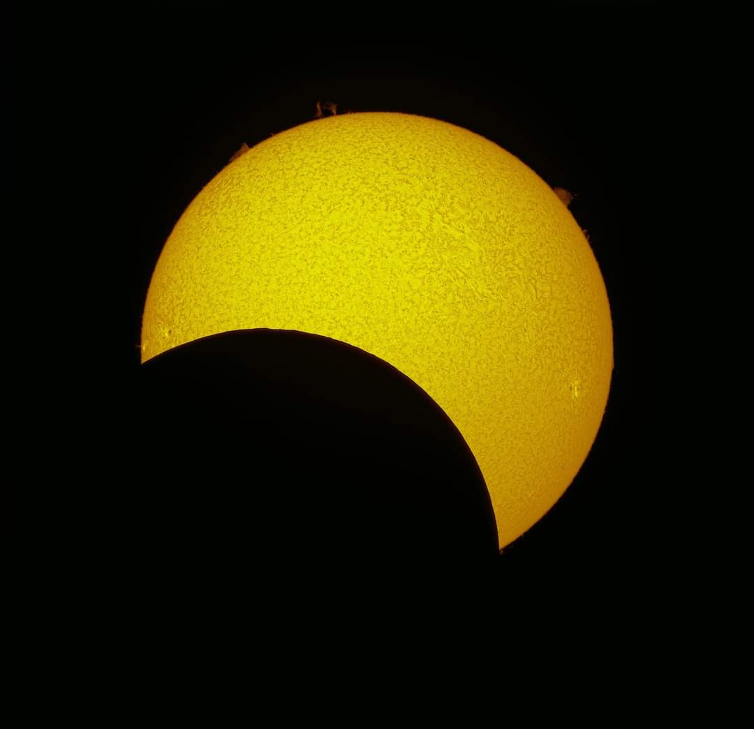 Discover more like Space: Partial solar eclipse 25/10/22 from different points. and Related ...