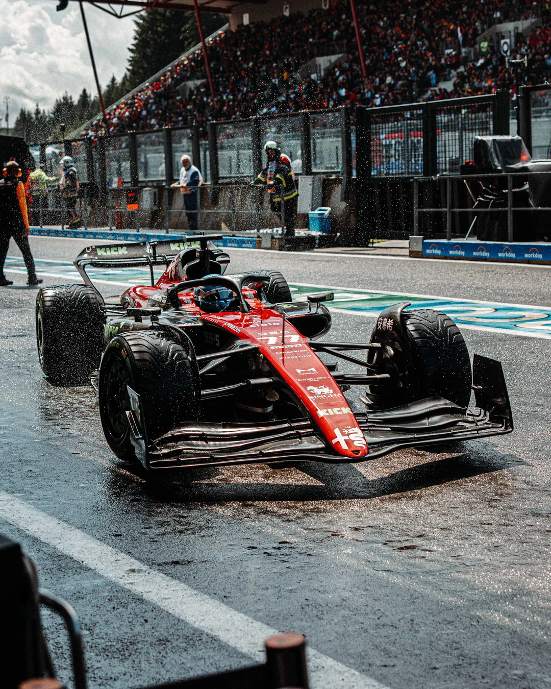Valtteri Bottas | Alfa Romeo C43 | 2023 Belgian Grand Prix [3173 × 3966] | Scrolller