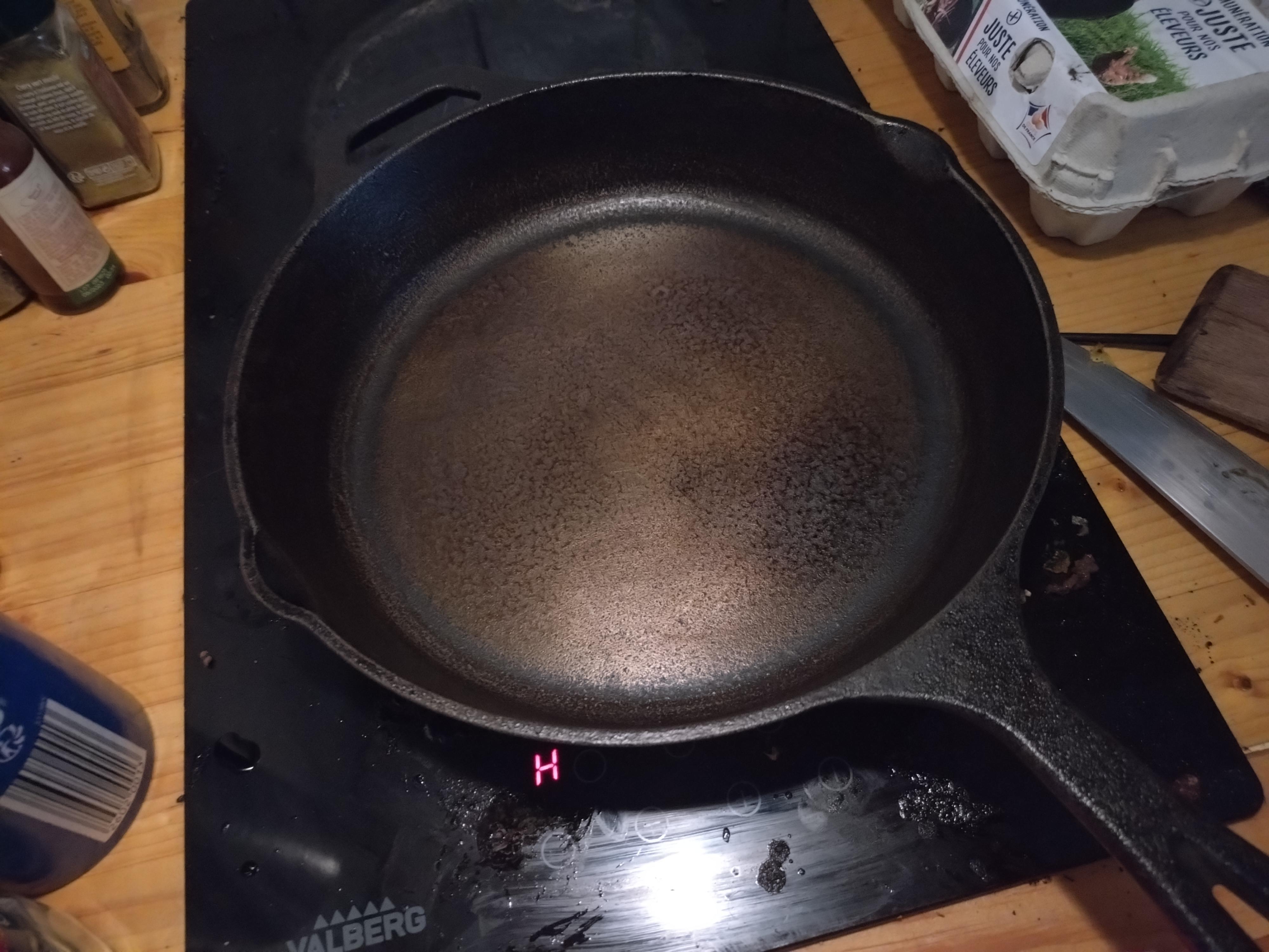 I gave in and sanded my Chinese pan | Scrolller