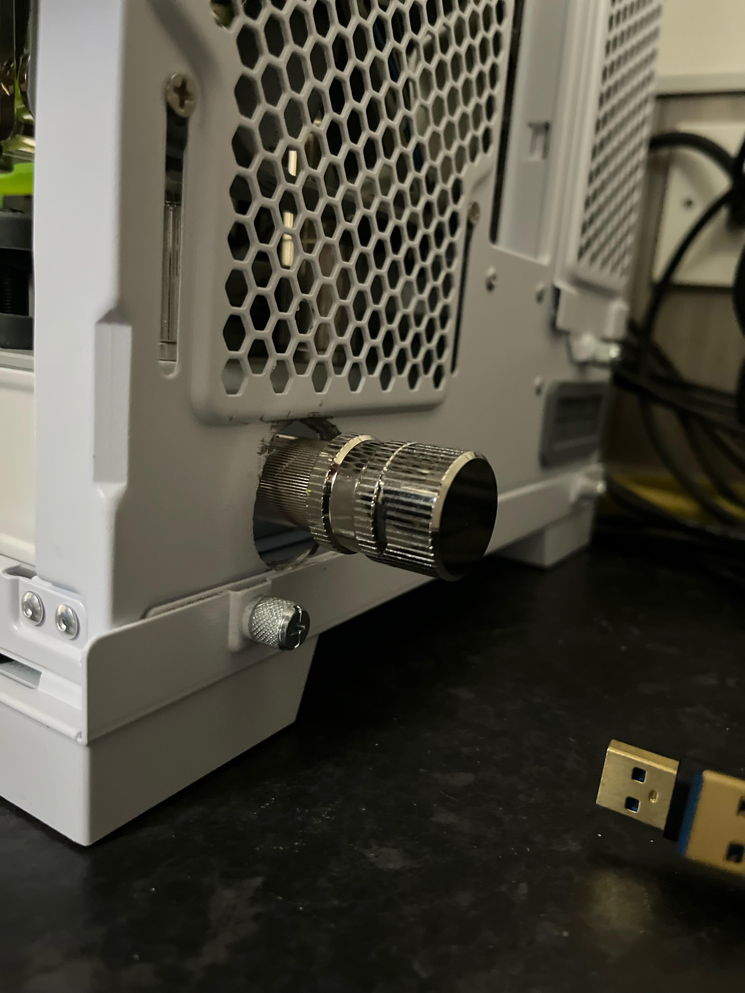 A bit rough but put a proper drain in my o11d-evo | Scrolller