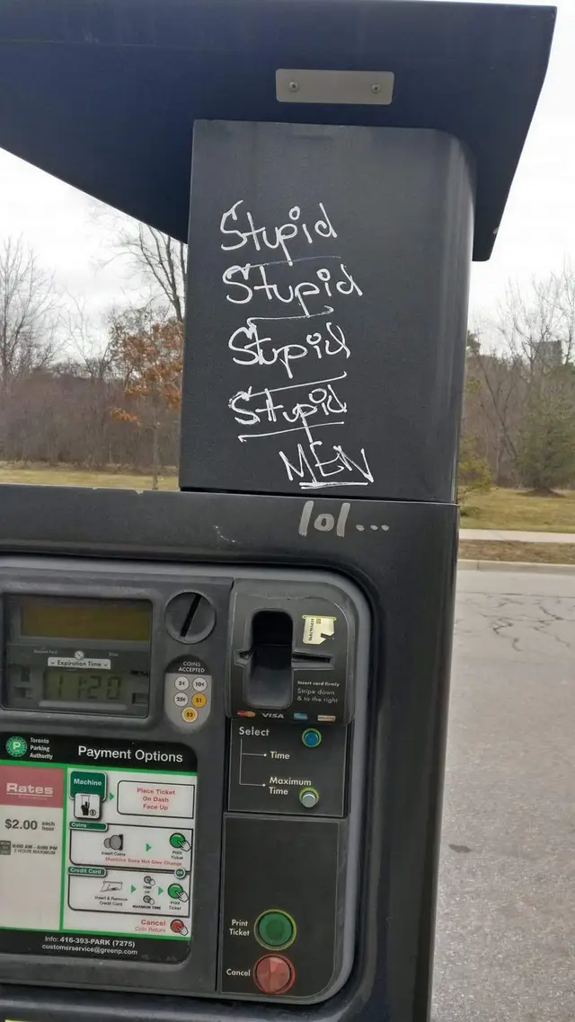 Someone just had a bad breakup | Scrolller