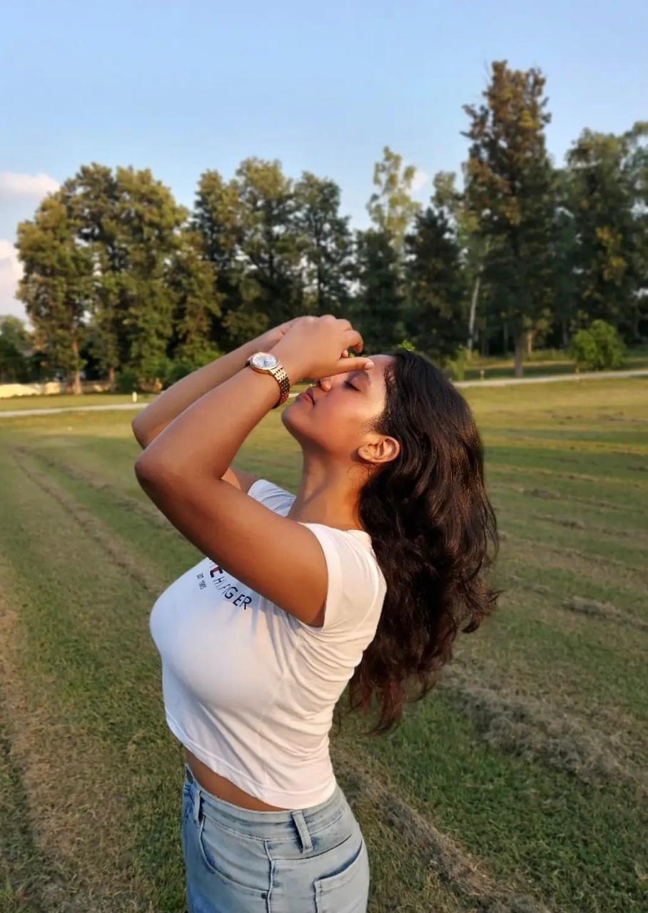 Multiple angles | Scrolller