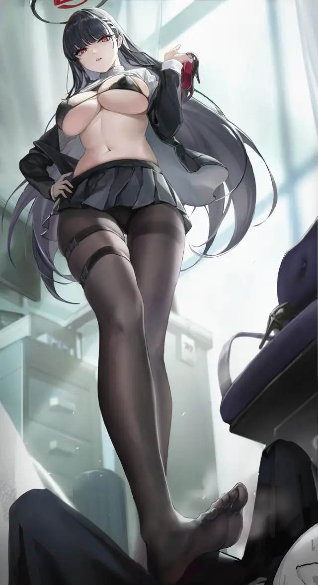 Rio stepping on you | Scrolller