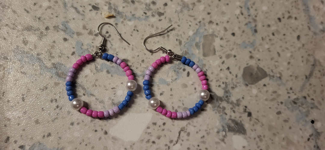 i Made more bi earrings | Scrolller