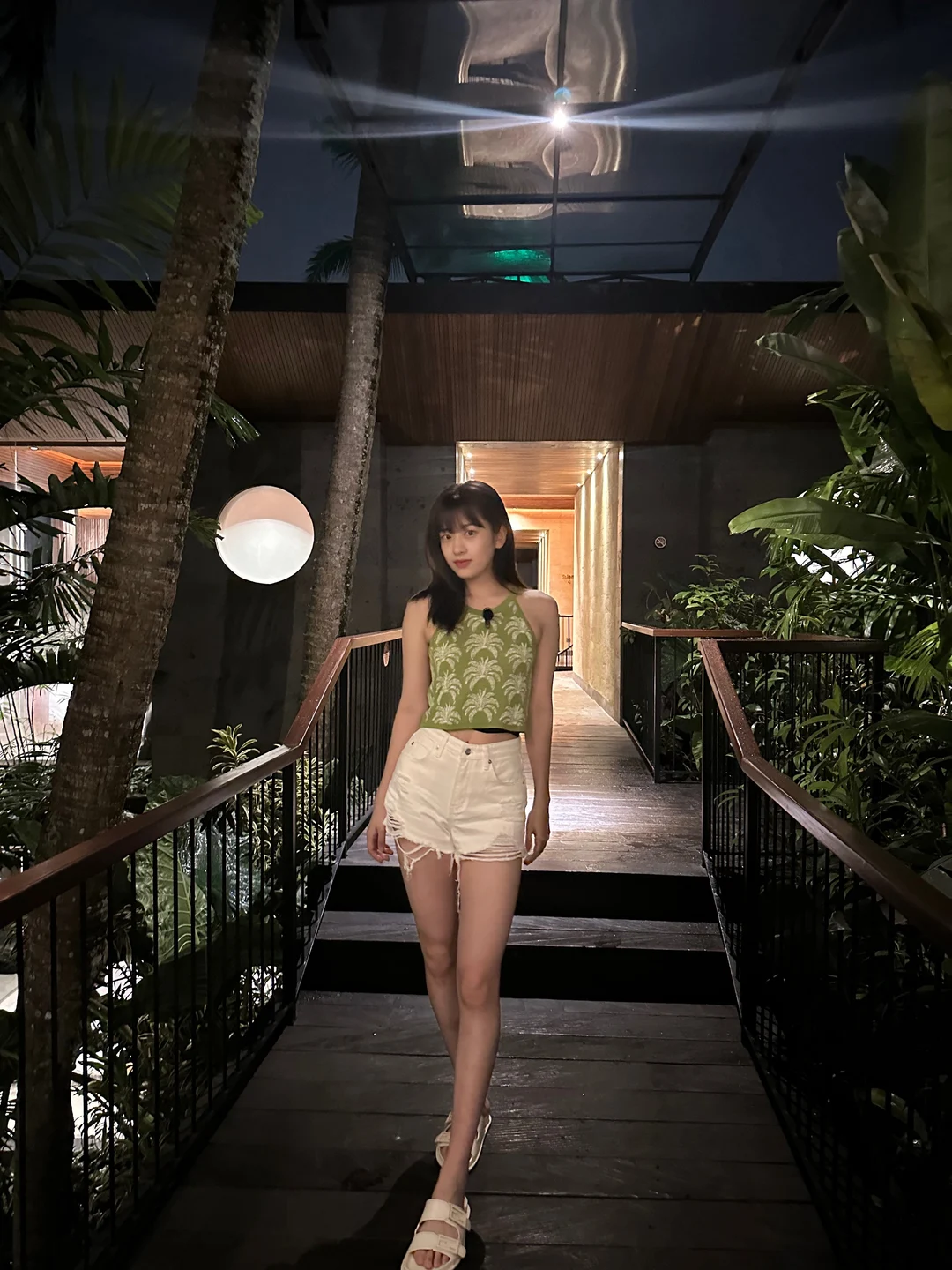 IVE - Yujin | Scrolller