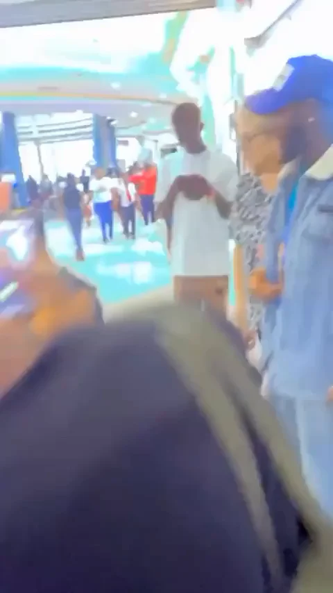 I thought granny was there for moral support | Scrolller