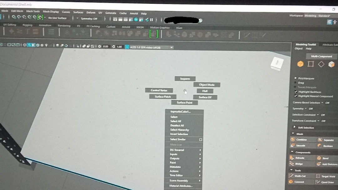 Right click menu has changed and idk how to change it back, also all my polymodeling stuff is ...