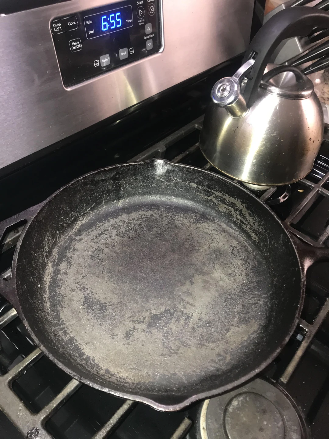 Where can I start with restoring this cast iron? | Scrolller