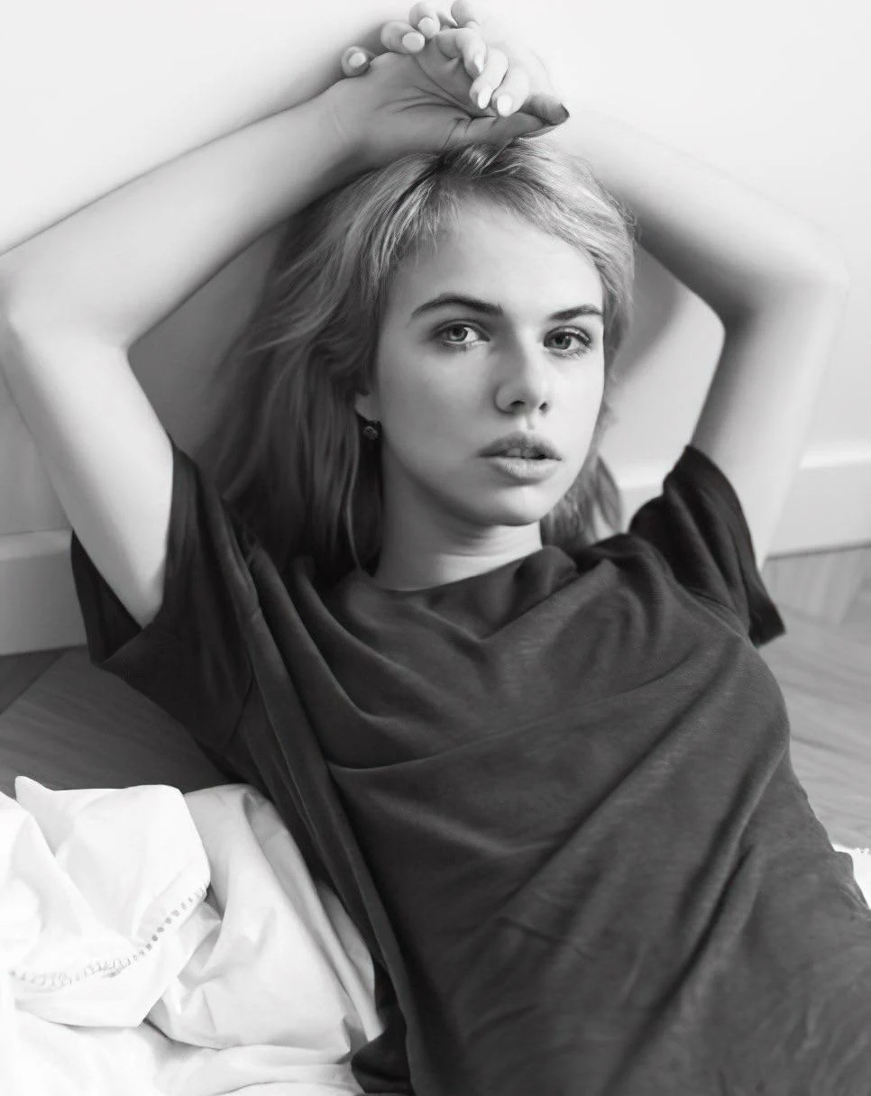 Alexandra Smelova Scrolller