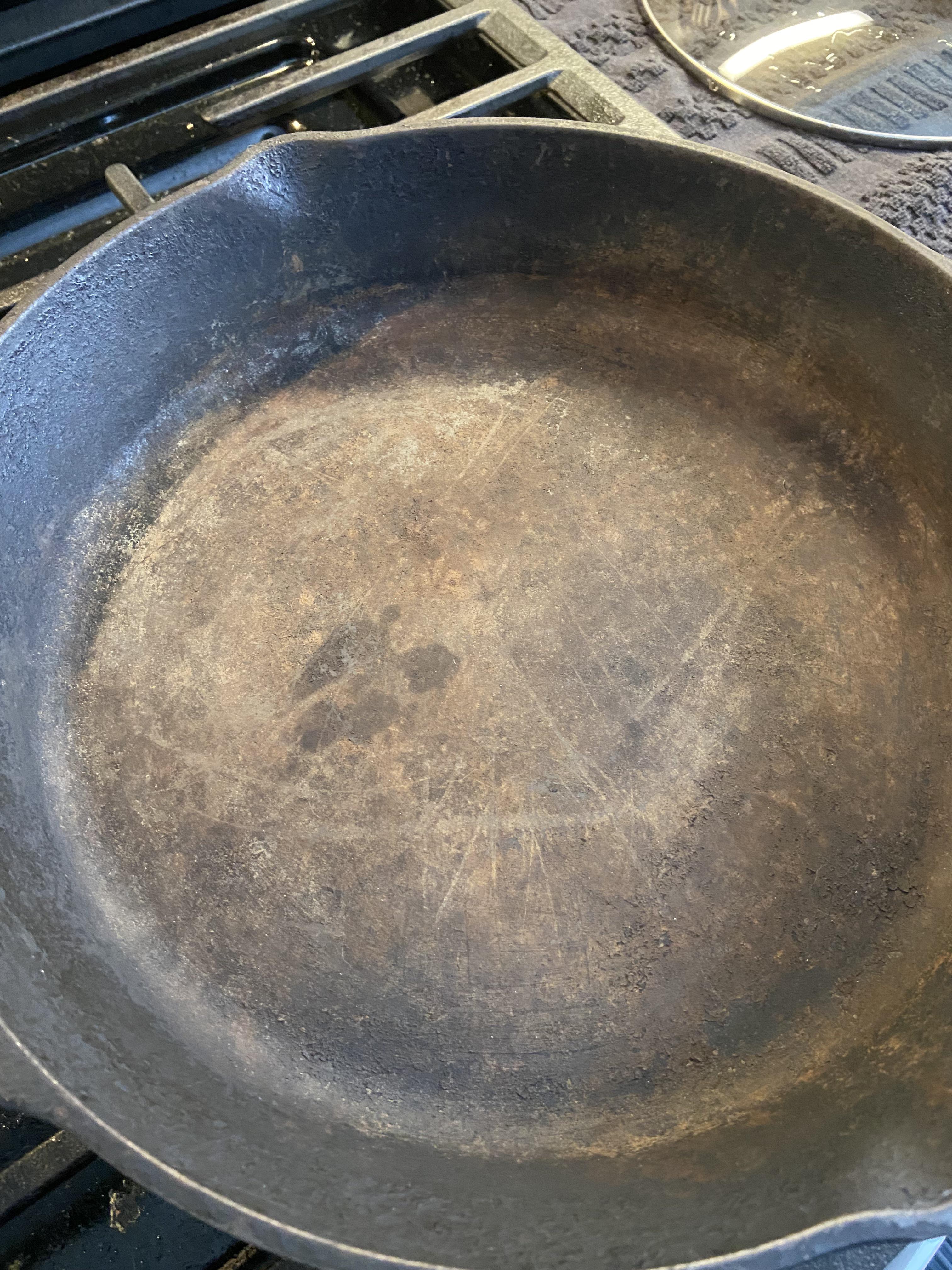 Oil(?) spot on pan? | Scrolller