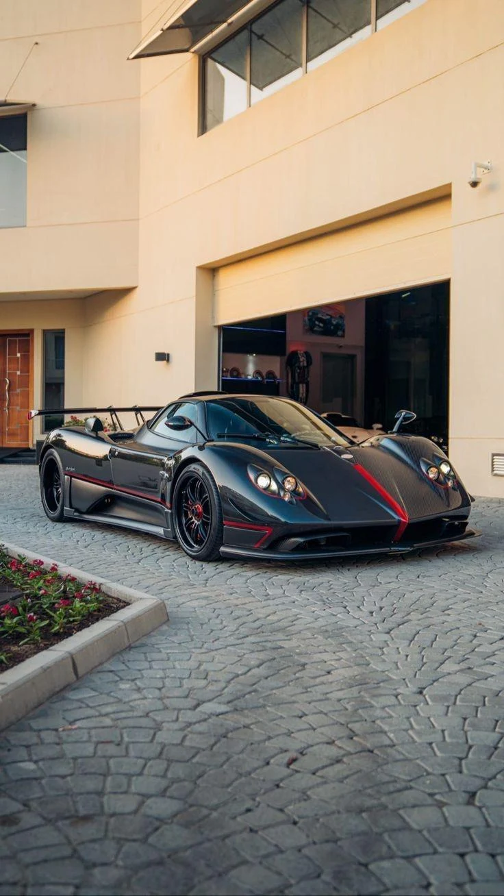 Pagani Zonda [1087×3000] | Scrolller