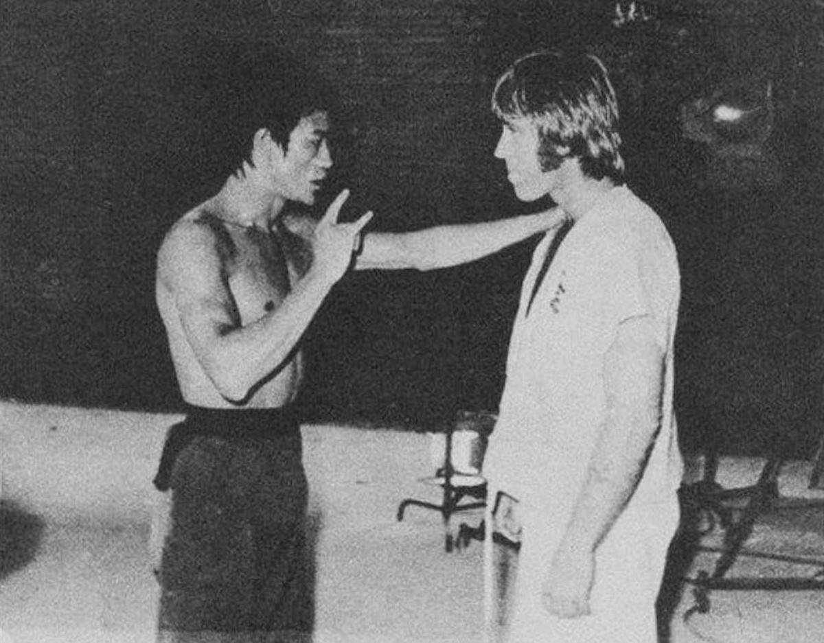 Bruce Lee and Chuck Norris working on their fight scene for The Way of the Dragon (1972) | Scrolller
