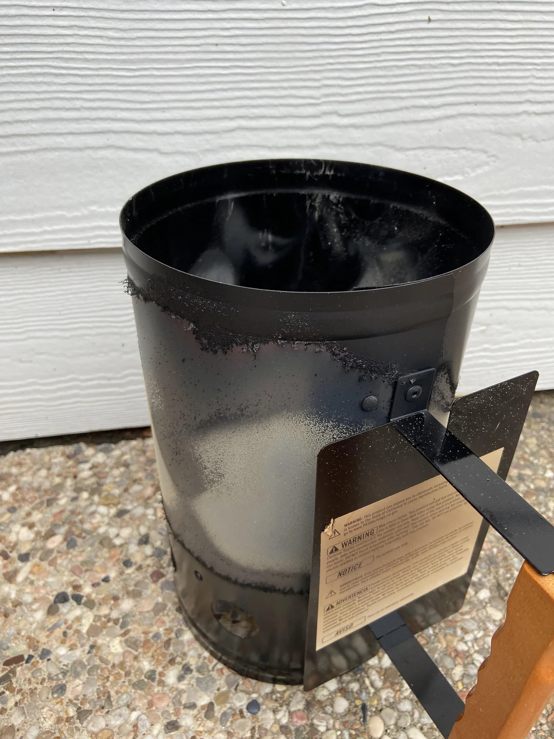 Is this charcoal chimney safe to use? This is how it looked after my first use | Scrolller