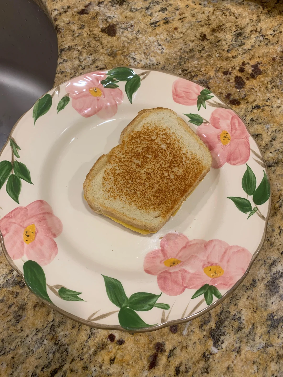 Post class grilled cheese | Scrolller