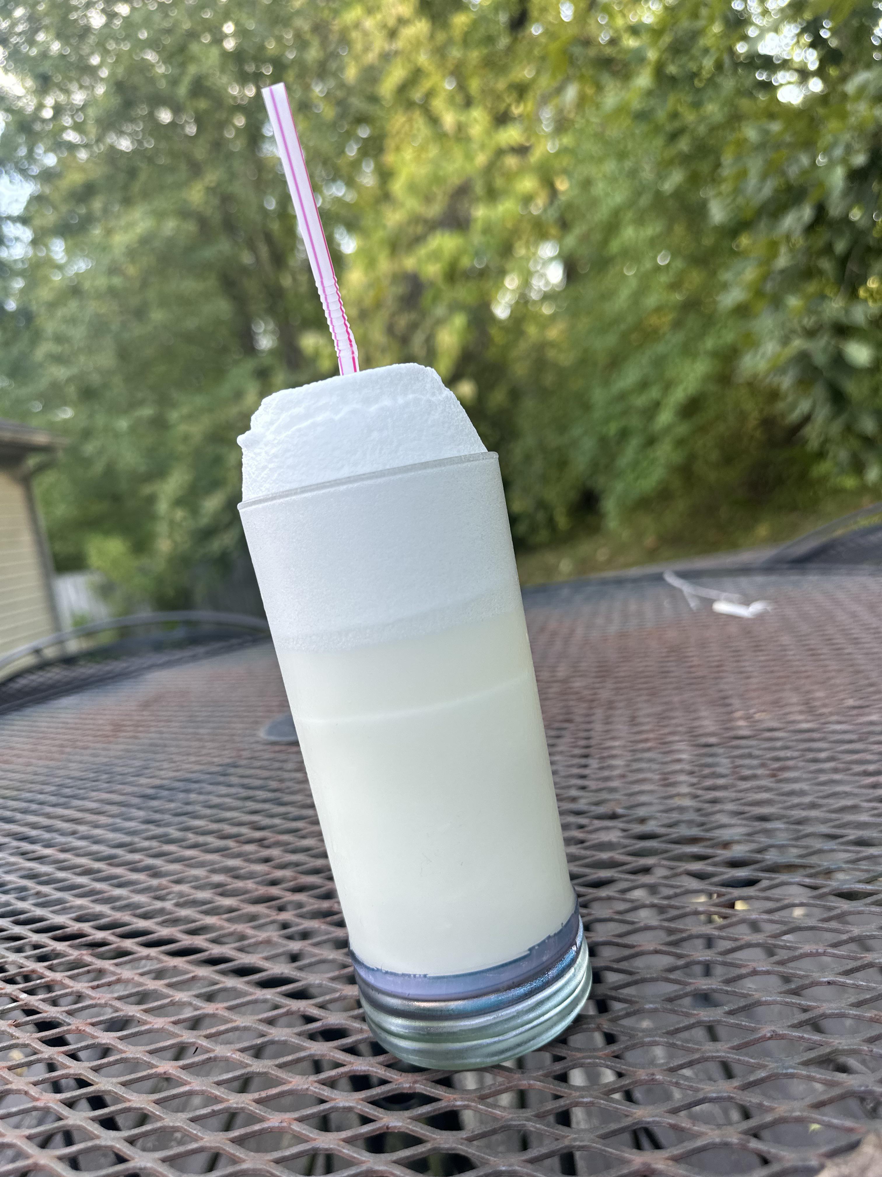 Ramos Gin Fizz | Scrolller