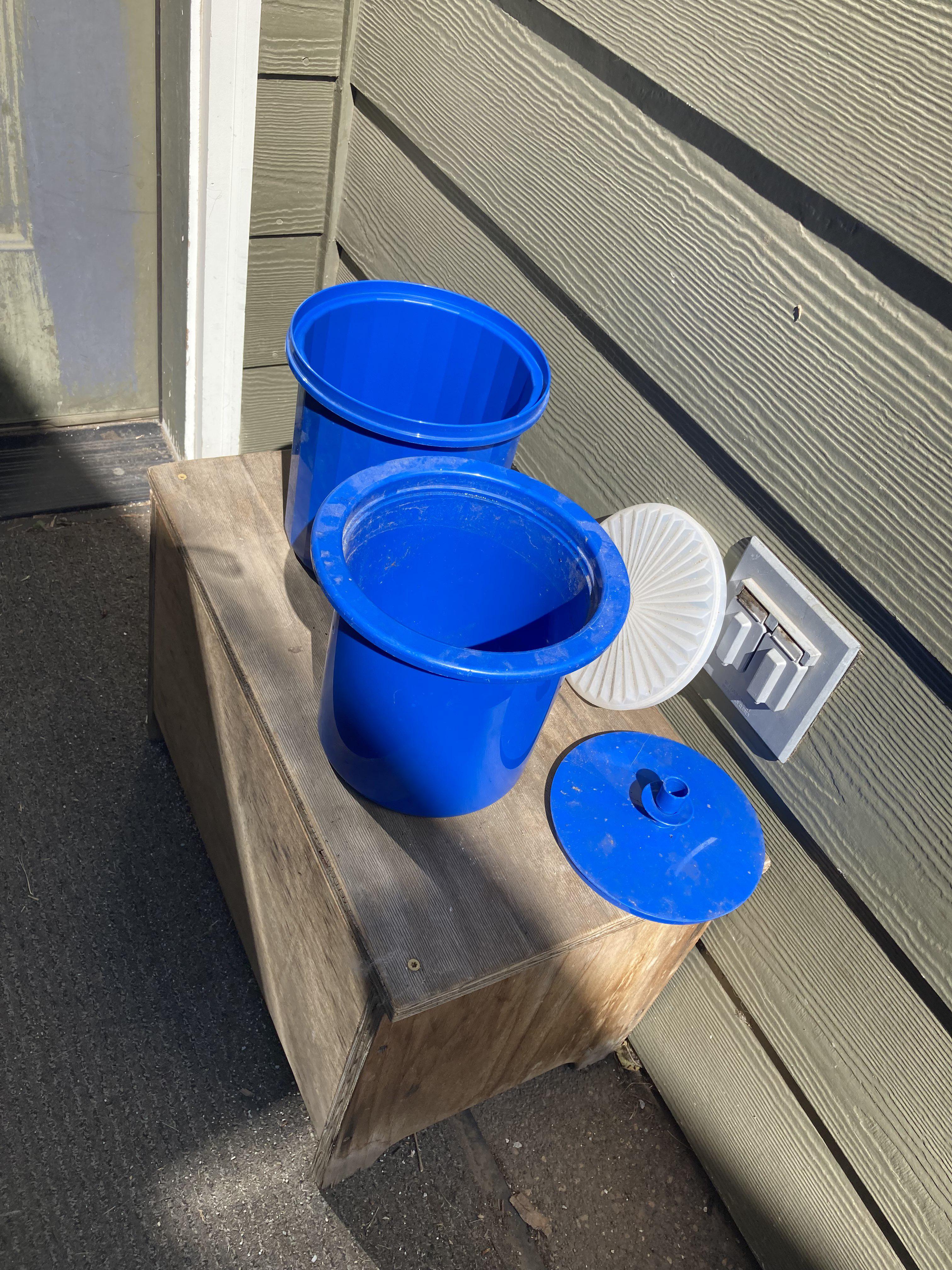 What is this thing? it looks like some kind of filter? | Scrolller