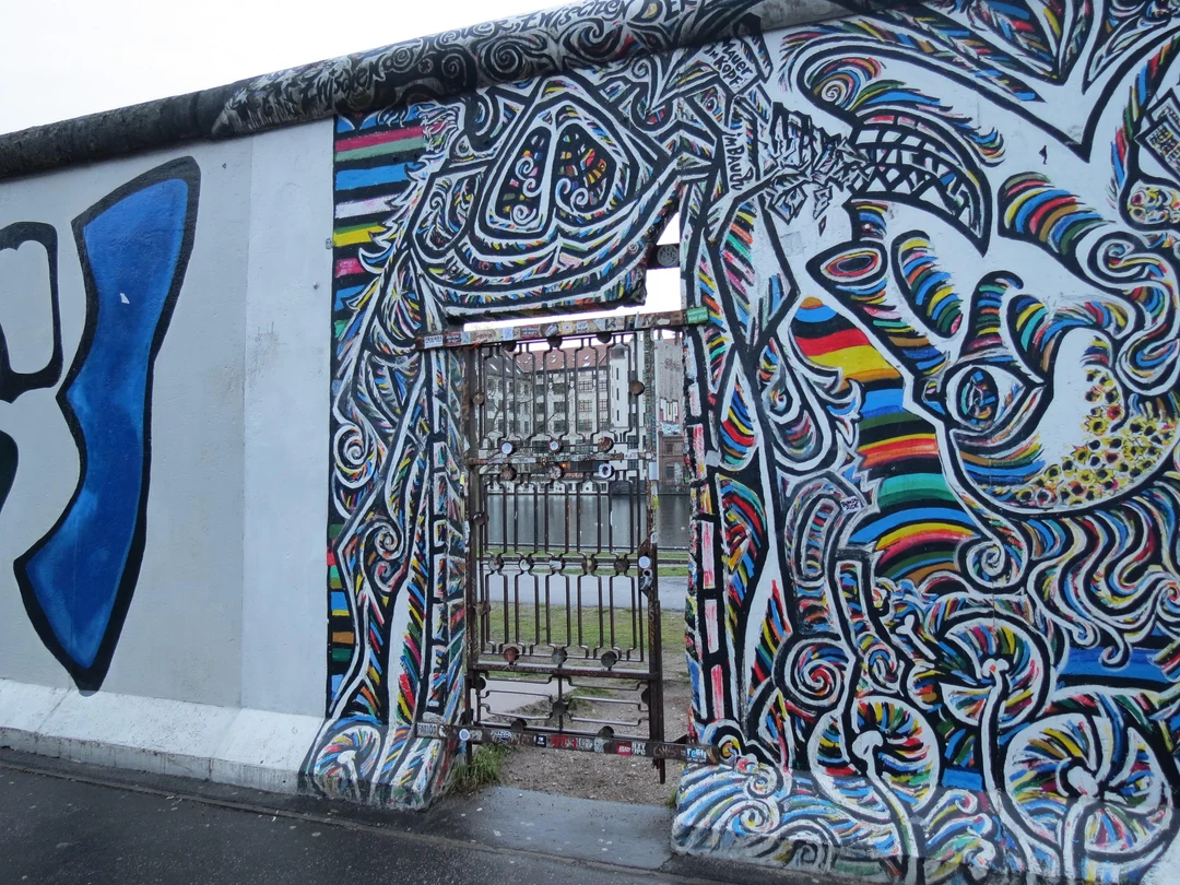 East Side Gallery, Berlin | Scrolller