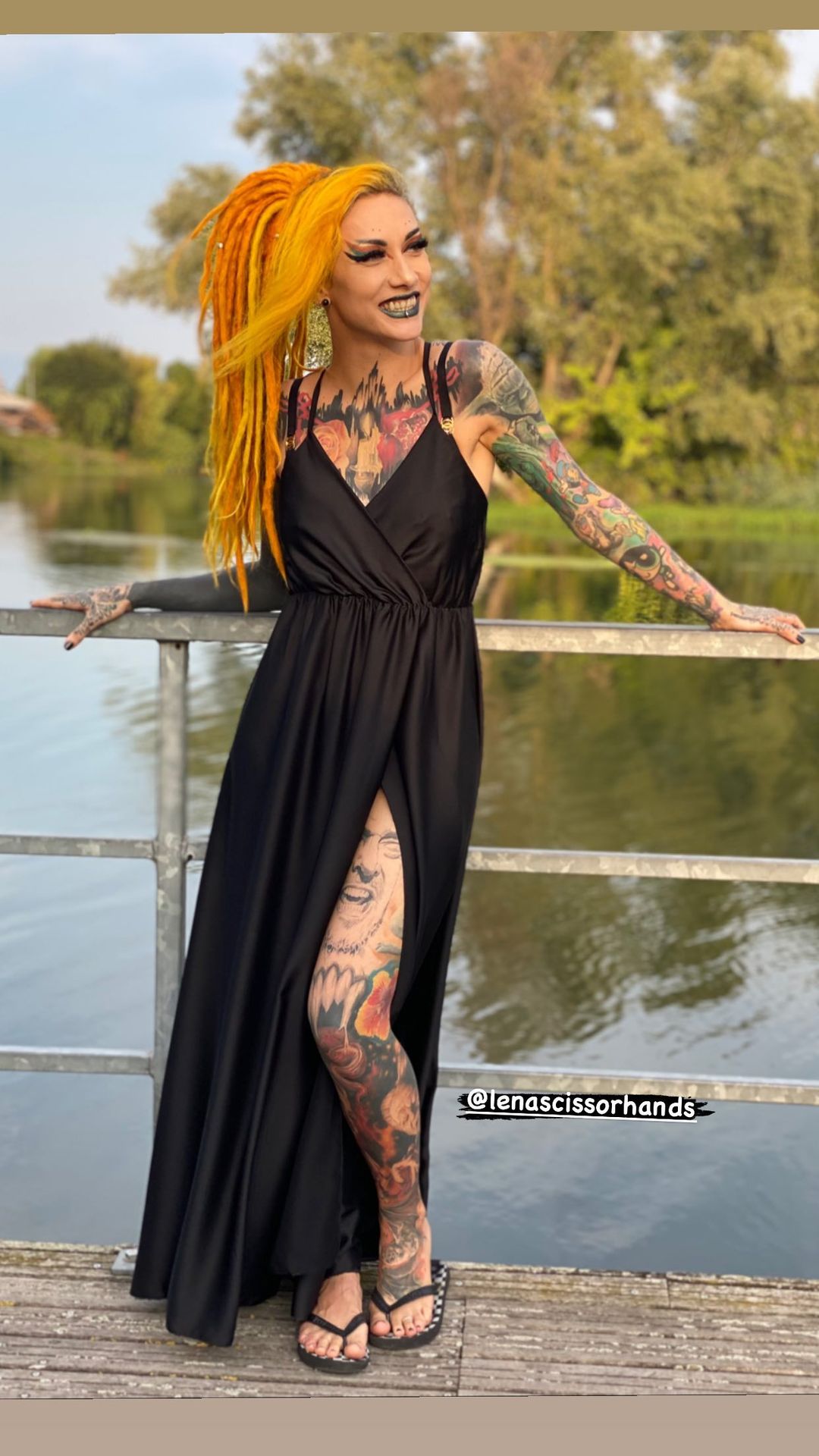 Elena Cataraga a.k.a. Lena Scissorhands | Scrolller