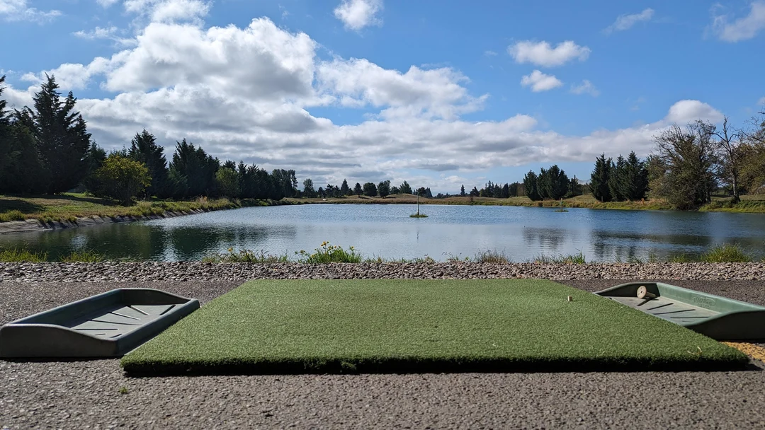 Ever seen a driving range like this? | Scrolller