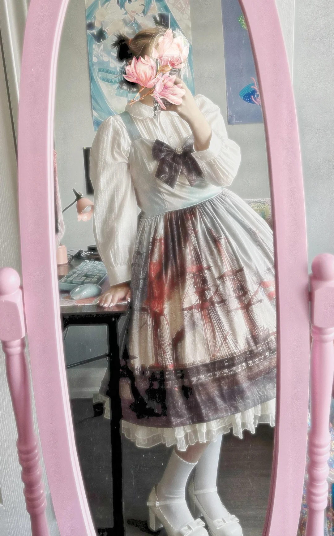 havent done classic lolita in a while | Scrolller