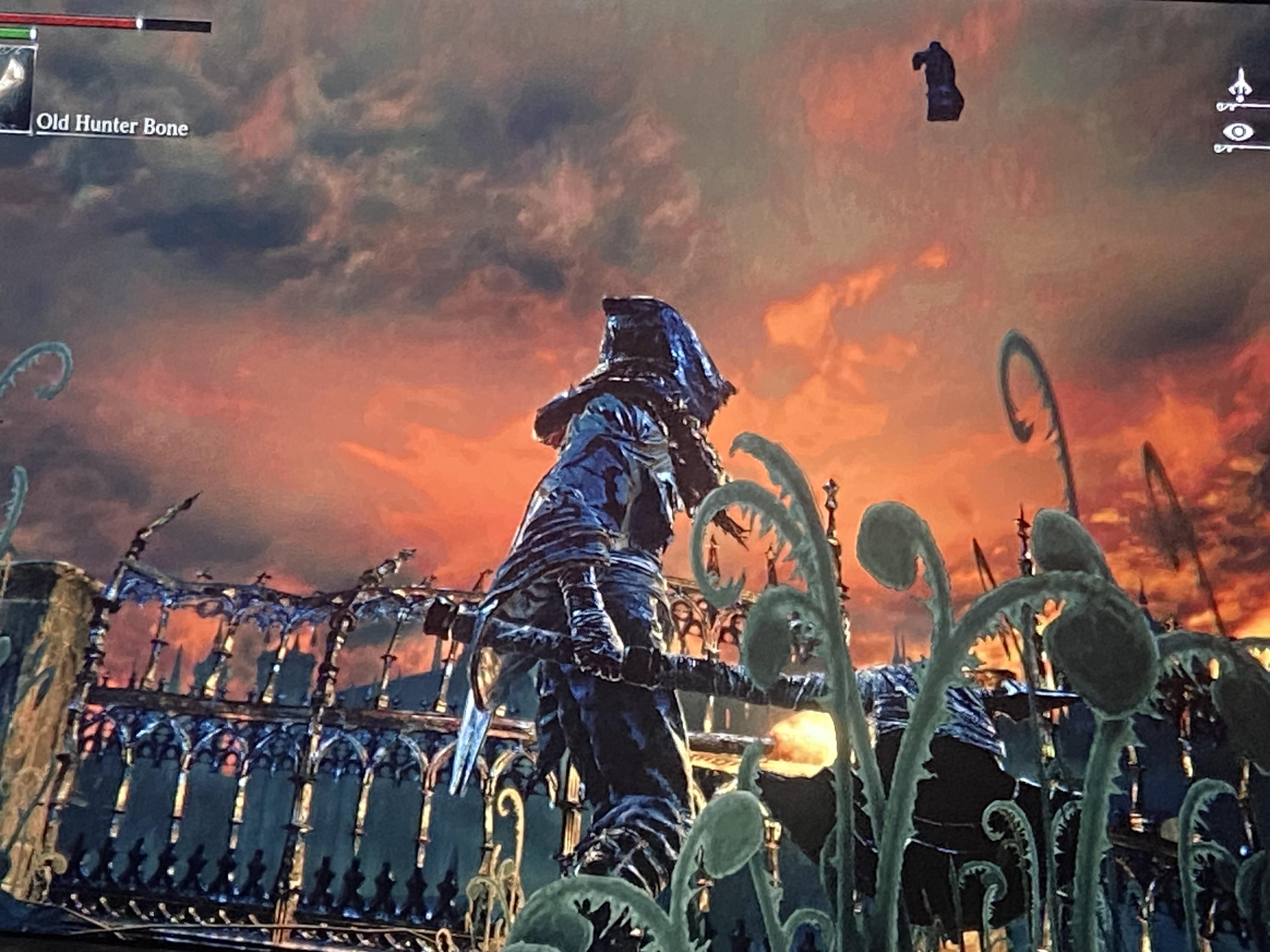 Mysterious floating statue | Scrolller