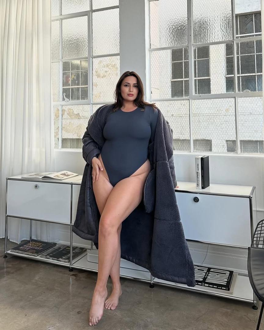 Divyanka tripathi for grandeur interiors flaunting her extra oomph in one piece la perla ...