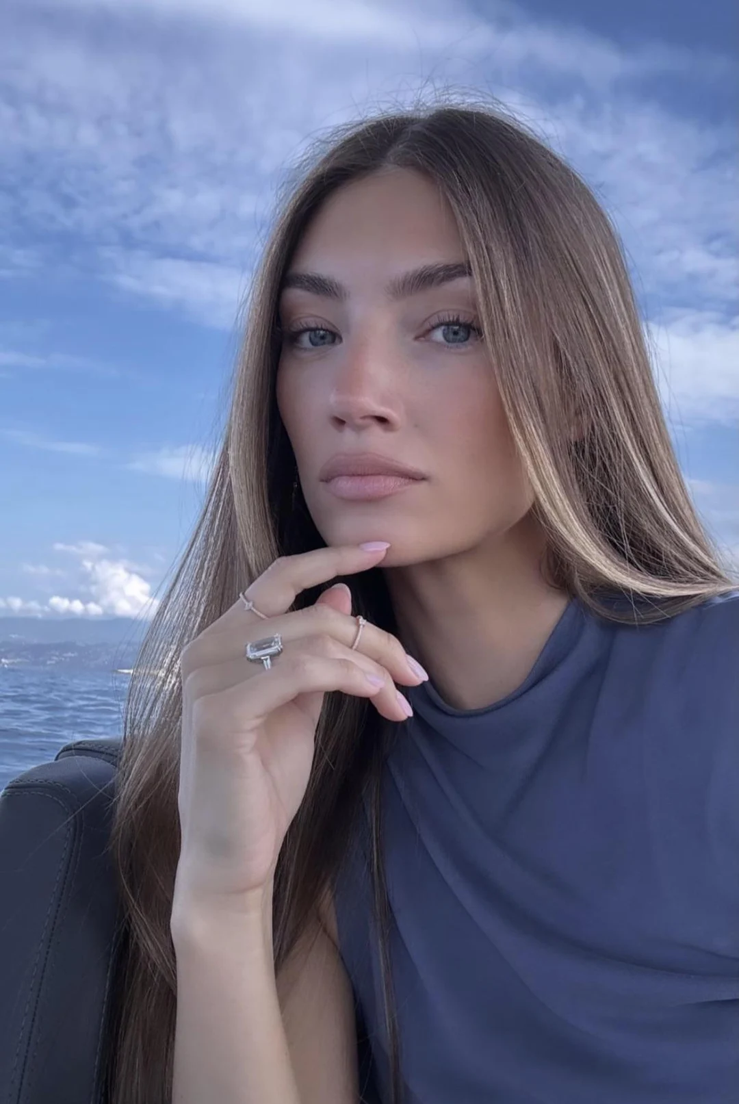 Lorena Rae | Scrolller