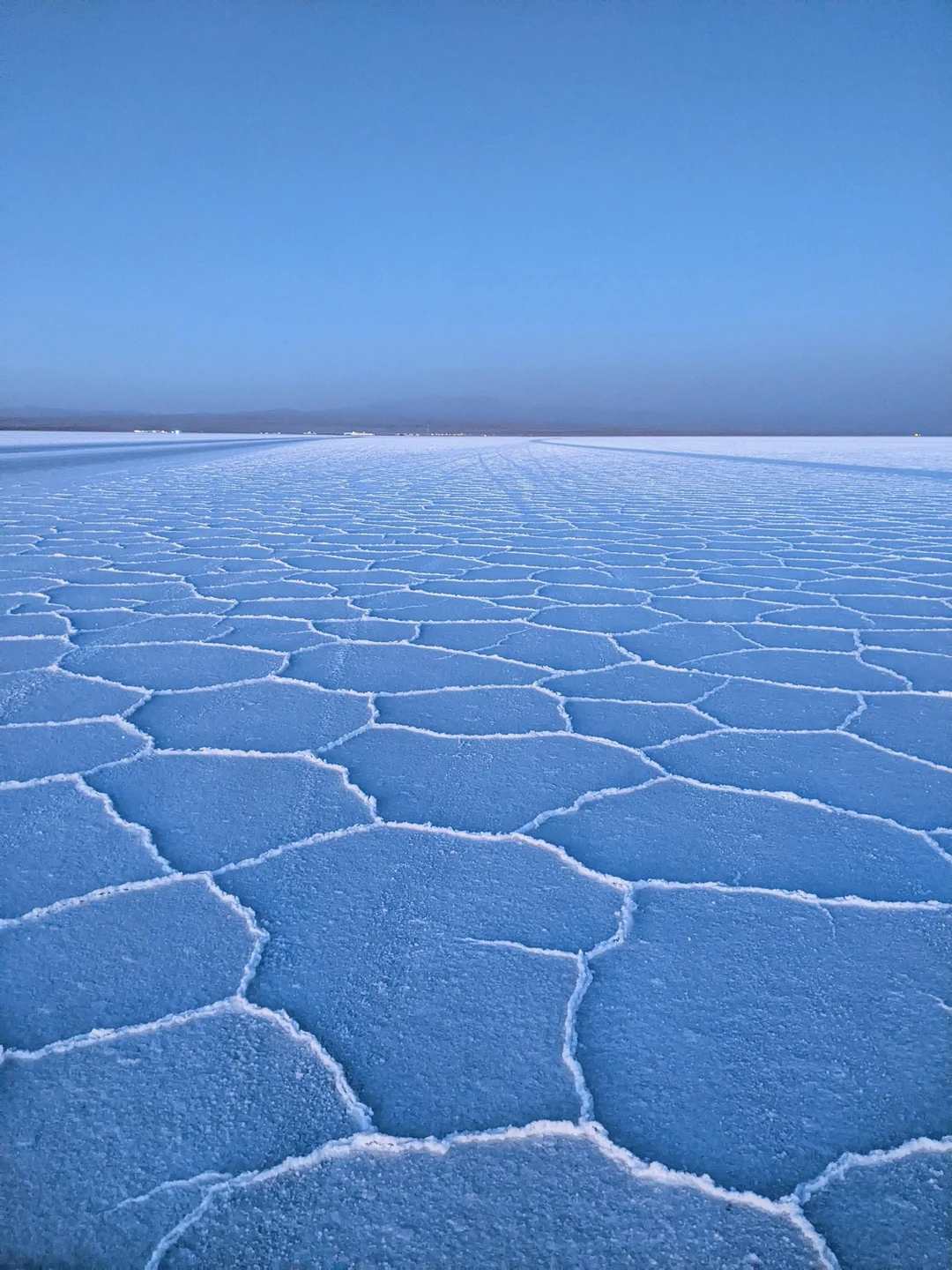 Salar de Uyuni, Bolivia, at twilight [OC][1944x2592] | Scrolller